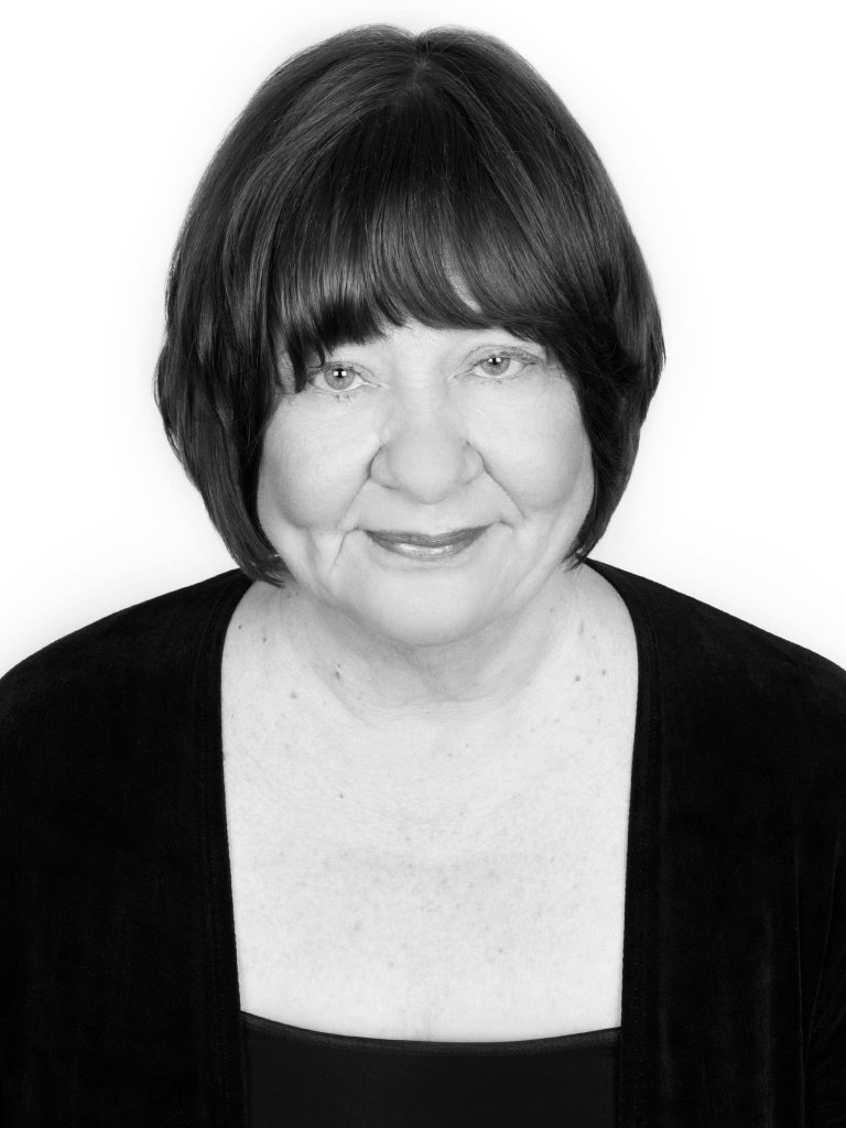 Mary Kay Ross – The Cabbagetown Community Arts Centre